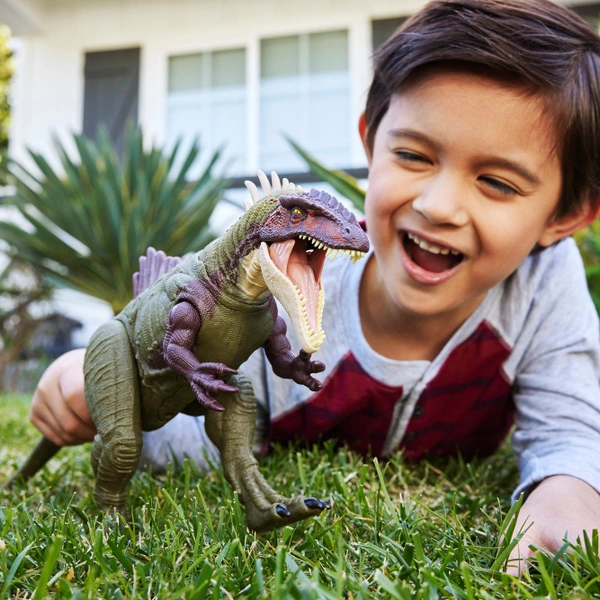 Jurassic World Chaos Theory Battle Roarin Becklespinax